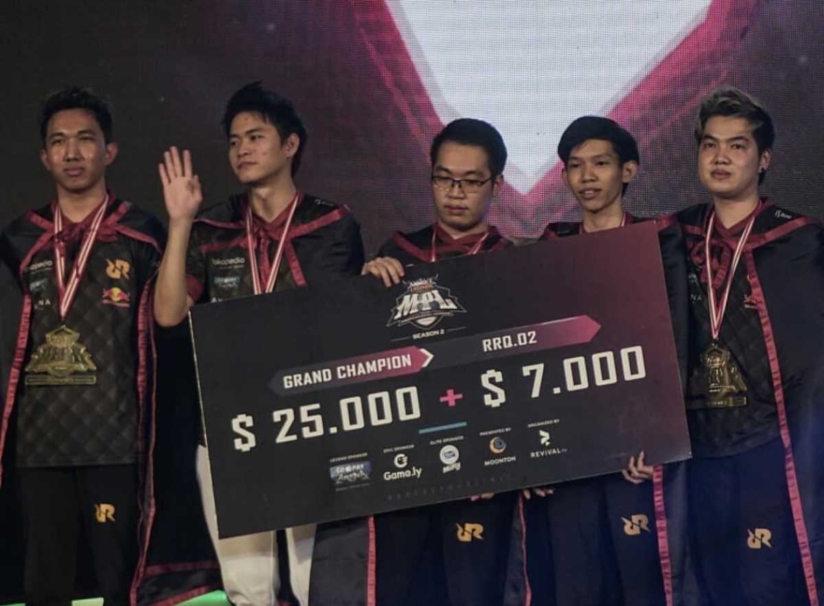 Profil Pro Player MLBB, Lemon: "Sang Alien" Mid Laner Andalan RRQ Hoshi